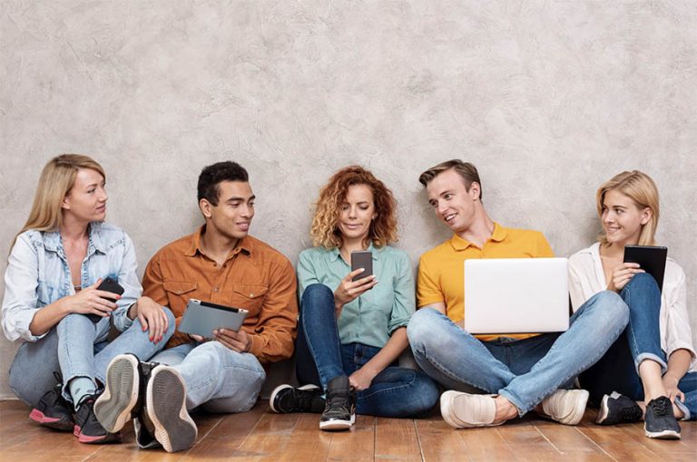 Retromash5 Main Differences Between Students in the 90’s And Today ...
