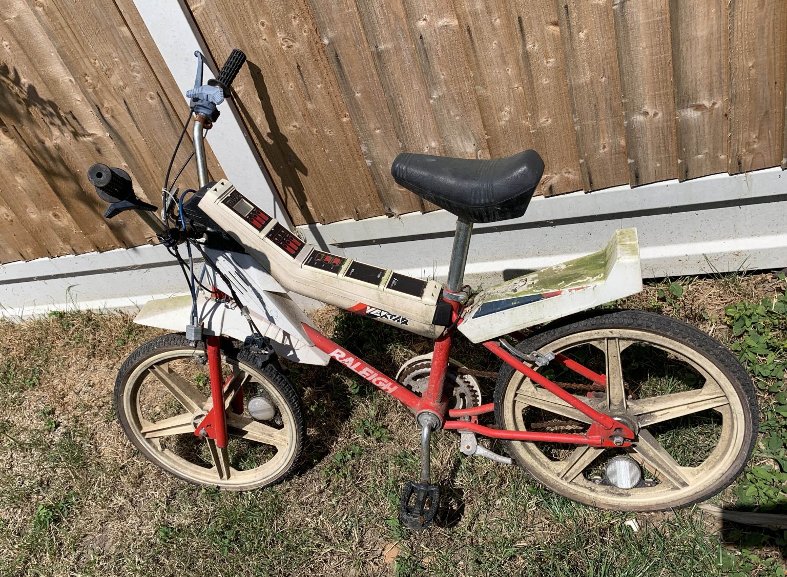 Raleigh Vektar Restoration – Part 1 – The arrival | Retromash