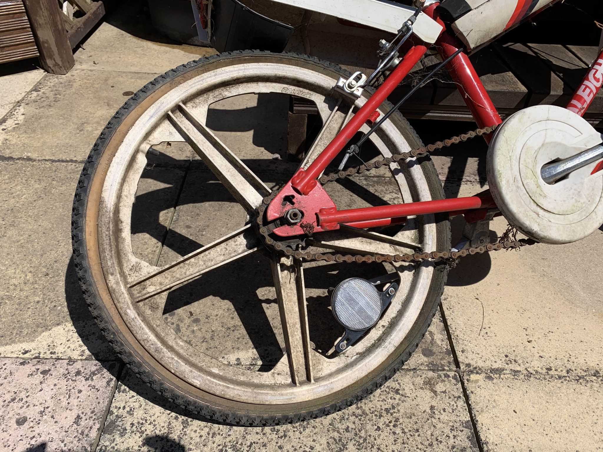 Raleigh Vektar Restoration – Part 1 – The arrival | Retromash